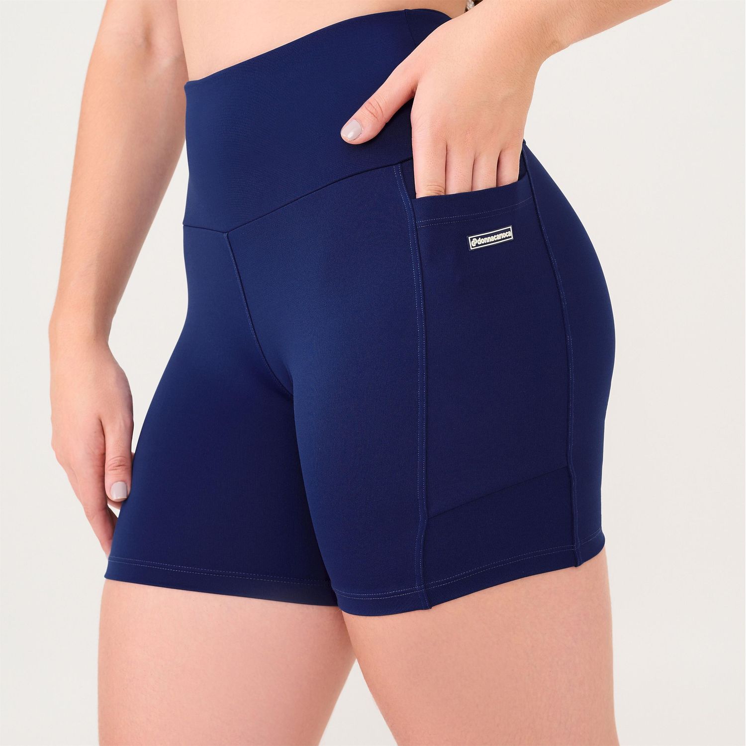 SHORT ESSENTIAL AZUL MARINHO POLIAMIDA COM BOLSO